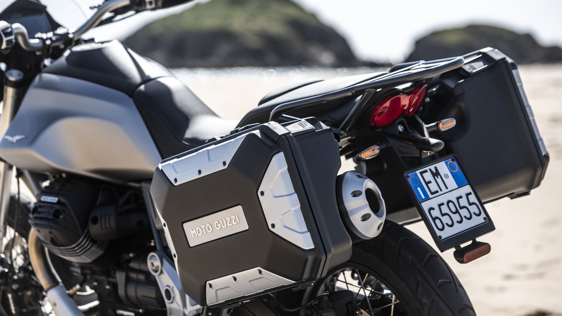 Moto Guzzi V85tt Koffer